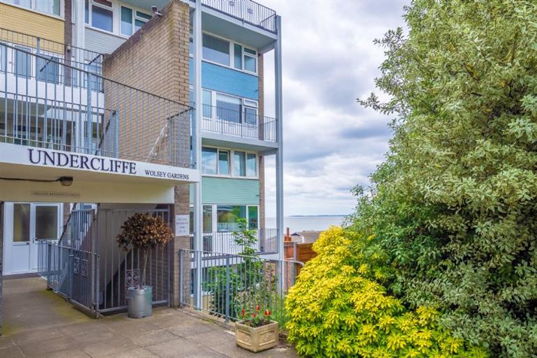 18 Undercliffe in Felixstowe, Suffolk - cottage holidays Suffolk