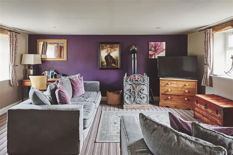 Limestone Barn in Foolow, Peak District Pet Friendly - cottage holidays ...