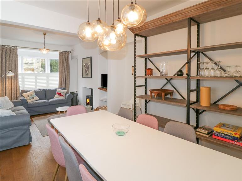 22 Hallgarth in Pickering (1011092) - sleeps 8 people