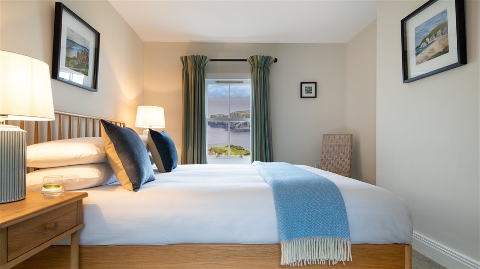 Carrick-a-rede Cottage in Ballycastle, County Antrim Pet Friendly ...