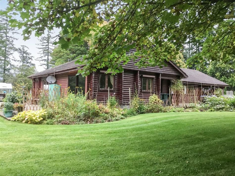 Ardle Lodge (Ref : UK41229) in Enochdhu, near Pitlochy - cottage ...