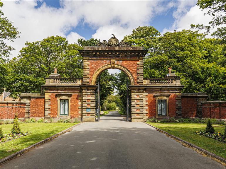 Lytham Hall Gate House in Lytham St. Annes (1053154) Pet Friendly ...