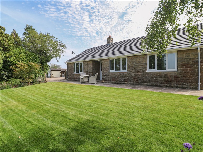 Wigley Farm House Cottage in Chesterfield (1182208) Pet Friendly with ...
