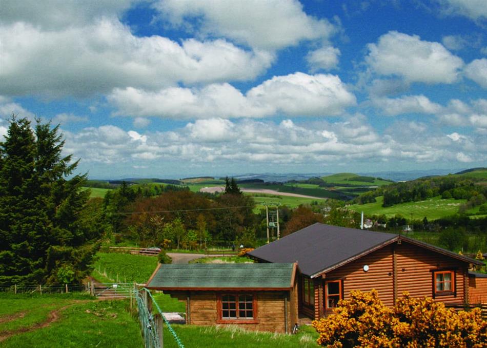 Bracken Log Cabin (Ref : S4468) in Perth, Perthshire with hot tub