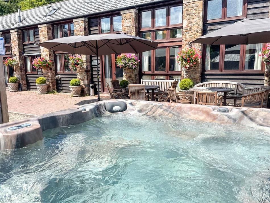 Duvale Cottages - Duvale Barn (Ref : UKC3704) in Bampton, near Tiverton ...