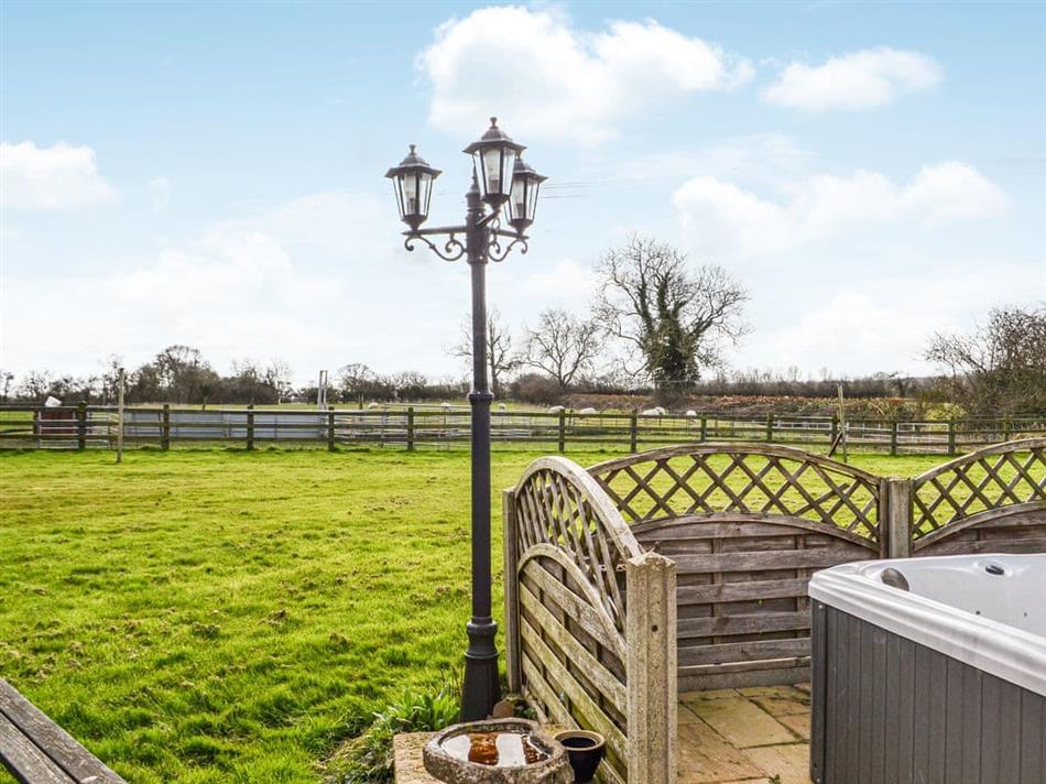 Holmfield (Ref : UK37874) in Sloothby Pet Friendly with hot tub ...