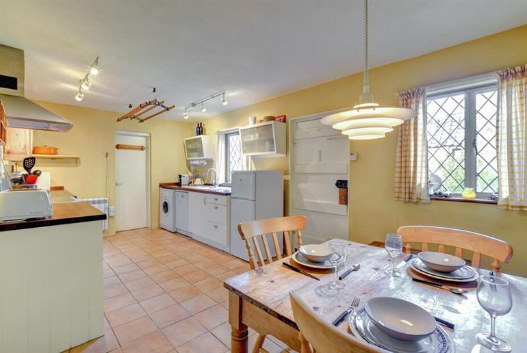 Bridge Cottage in Dunwich Pet Friendly - cottage holidays Dunwich