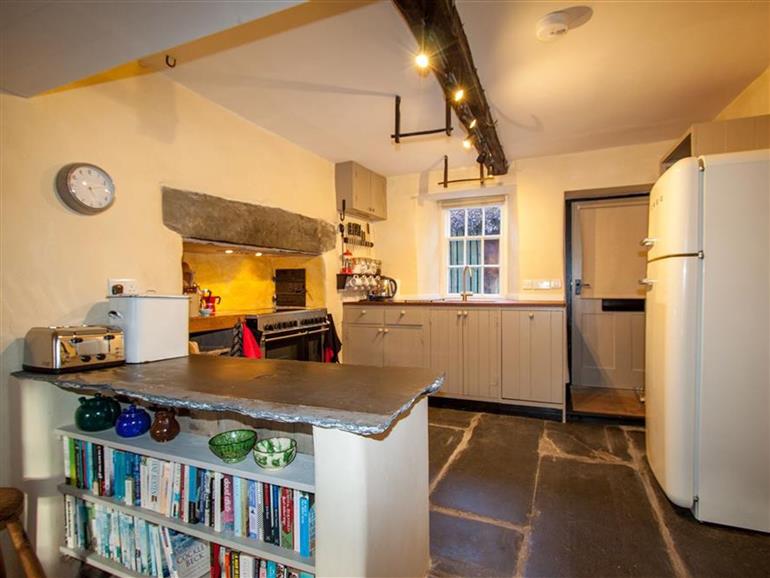 Thomas Grove House (1043046) Pet Friendly in Ullswater - sleeps 7 people