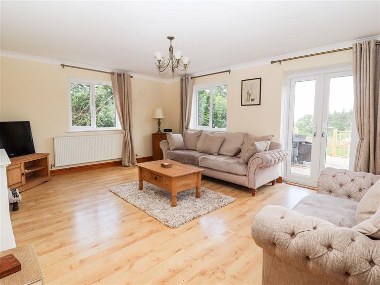 Bryn Awel in Peniel near Denbigh (1036626) with hot tub - sleeps 16 people