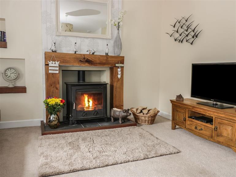 Cheviot Hills (1080427) Pet Friendly in Wooler with hot tub - sleeps 8 ...