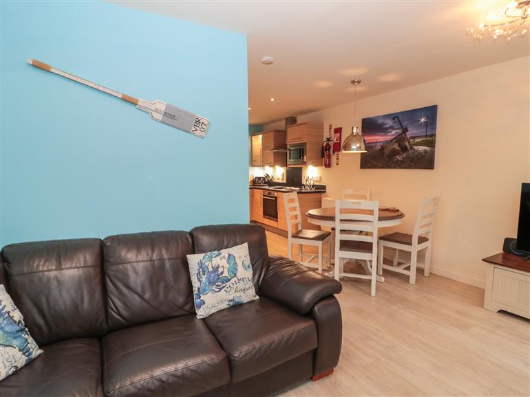 Coastal Retreat, The Bay (1146119) Pet Friendly in Filey - sleeps 4 people