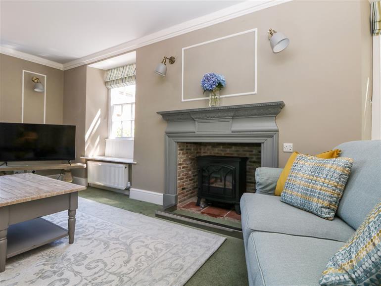 Culdrose Manor in Helston (1022286) Pet Friendly - sleeps 10 people