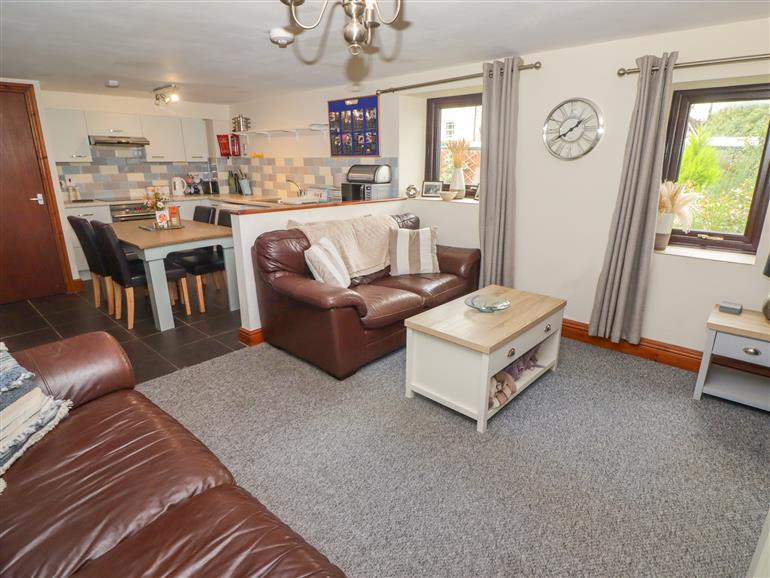 Cysgod Y Llan in Boncath near Crymych (1160872) Pet Friendly - sleeps 3 ...