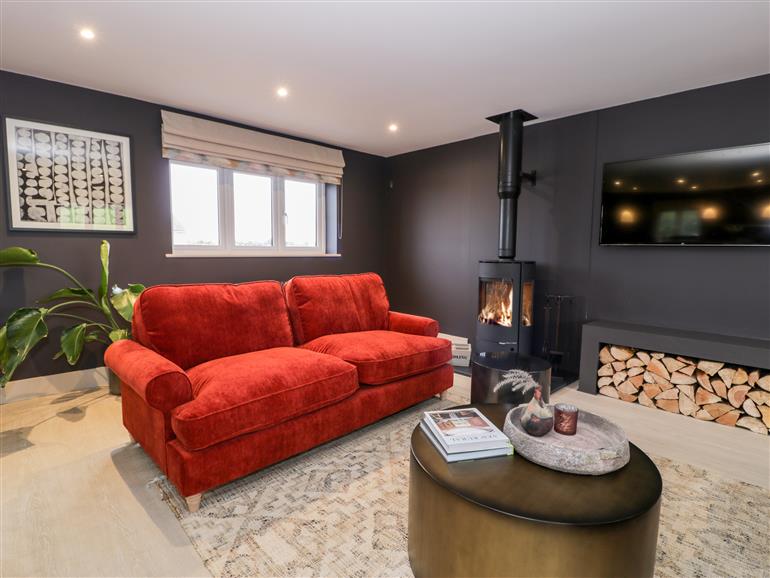 Farmyard House in Llanfechell (1129527) Pet Friendly with hot tub ...