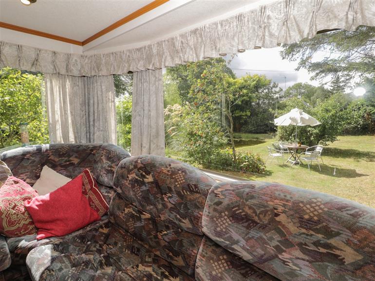 Fron Dderw Caravan (1111857) in Llanfairynghornwy near Llanfechell ...