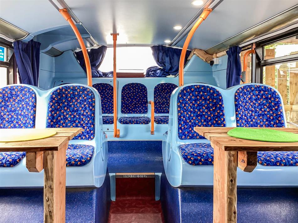 Archie The Double Decker Bus (Ref : UK48023) in Tain - cottage weekend ...