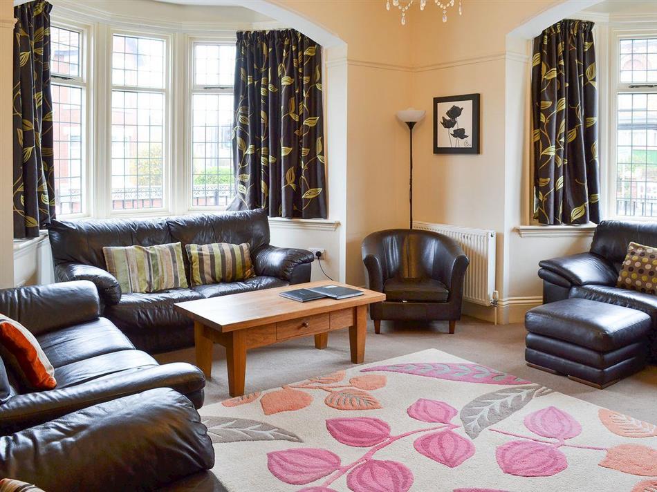 Bay House (Ref : 25666) in Filey Pet Friendly - cottage weekend and ...