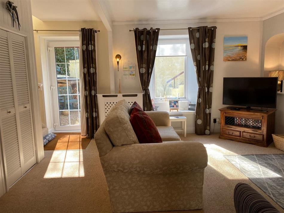 Dolphin Cottage (Ref : 30828) in Nairn Pet Friendly - cottage weekend ...