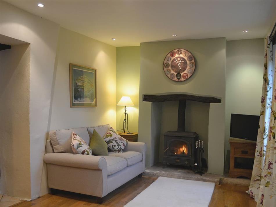 Folly Cottage (Ref : NSF) in Avening, nr. Tetbury Pet Friendly ...