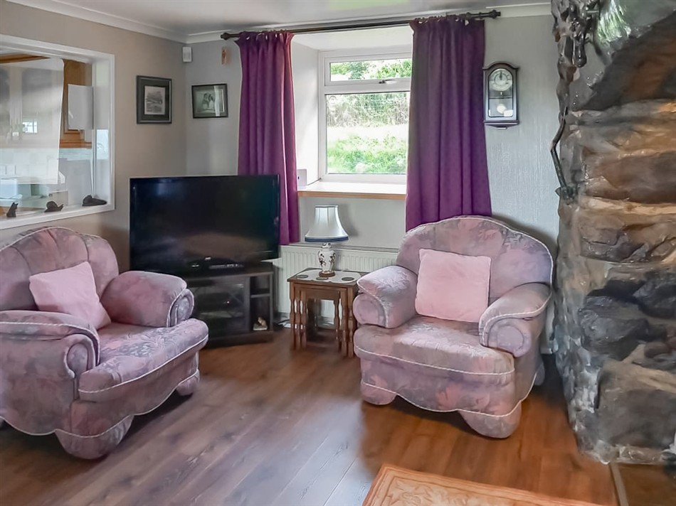 Fox's Lair Farmhouse. (Ref : UK50863) in Groeslon Nr Caernarfon ...