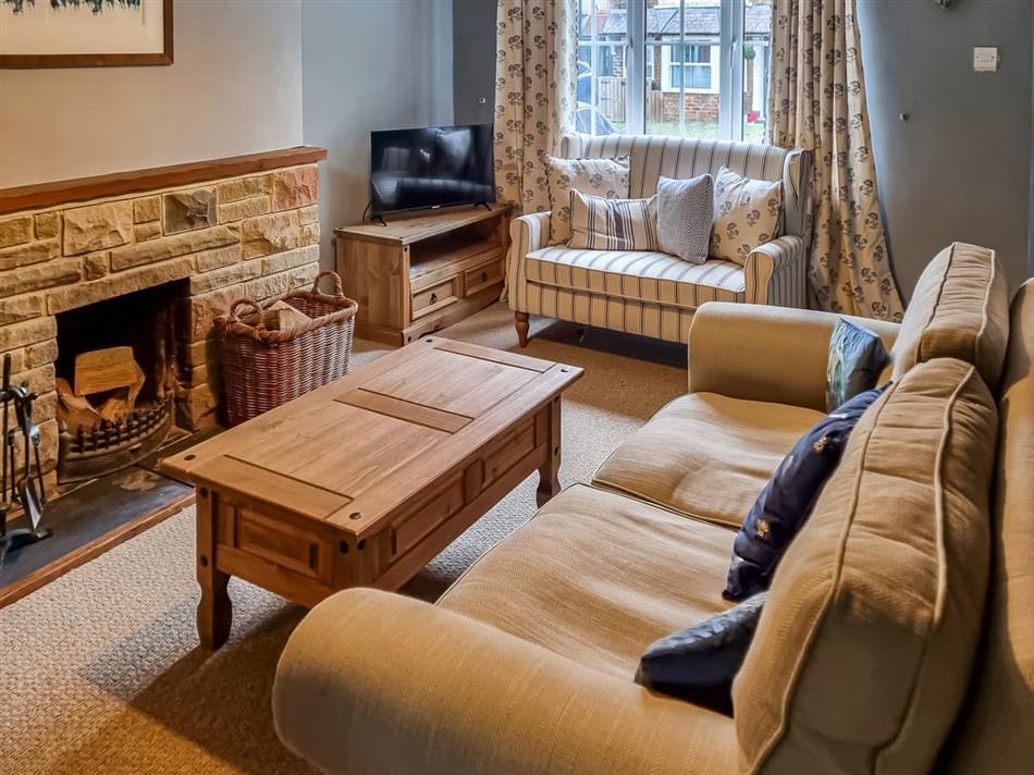 Half Moon Cottage (Ref : UK44948) in Helperby, near Thirsk Pet Friendly ...