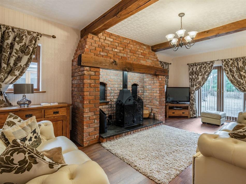 Highfield Cottage (Ref : UK35726) in Poulton-le-Fylde Pet Friendly with ...