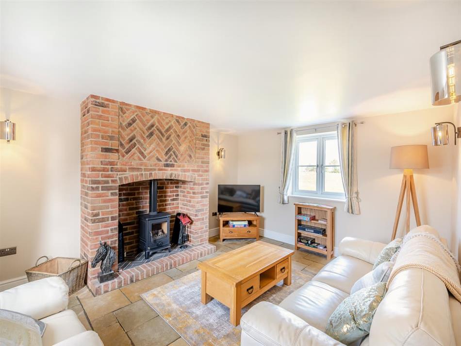 Blacksmiths Cottage (Ref : UK40229) in South Leverton, near Retford Pet ...