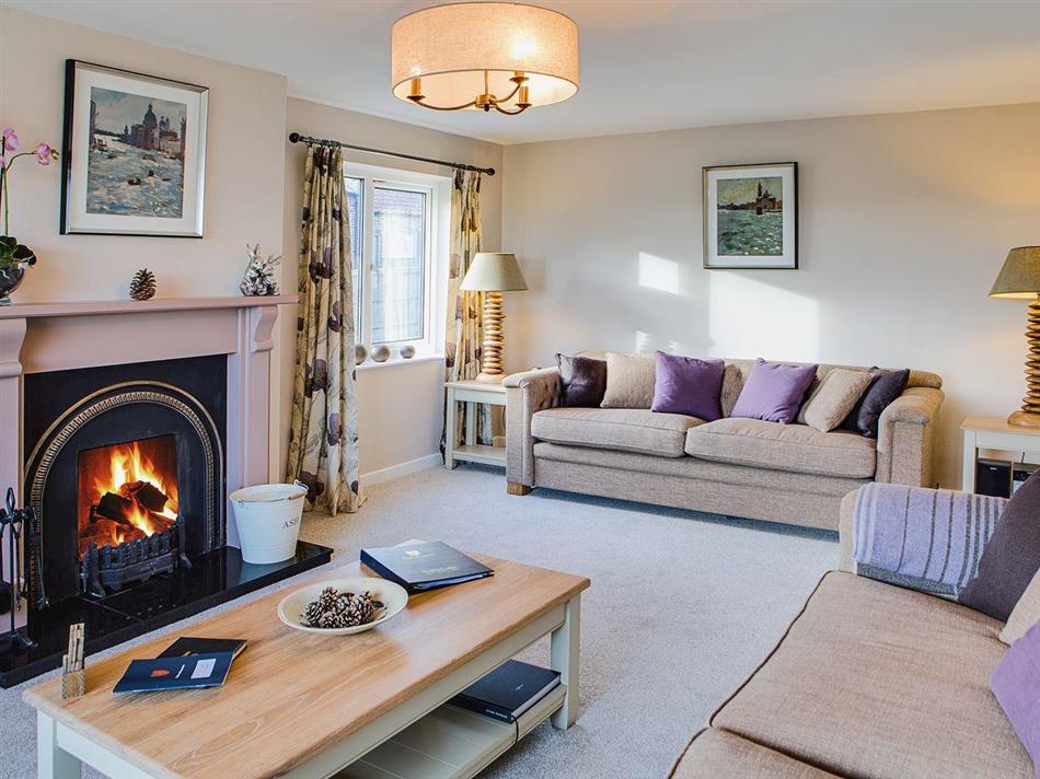 Scalby Lodge Farmhouse (Ref : IVT) in Scalby, Scarborough, N. Yorks ...