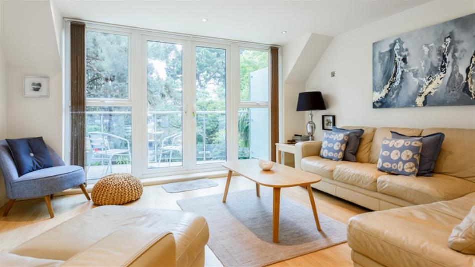 Red Sails No.6 (Ref : 4258) in Sandbanks - cottage weekend and short ...