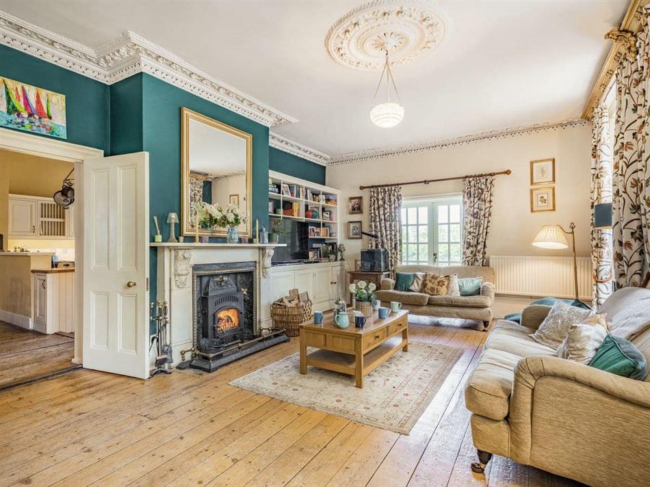 Reedham Old Hall (Ref : UK39127) in Reedham Pet Friendly - cottage ...