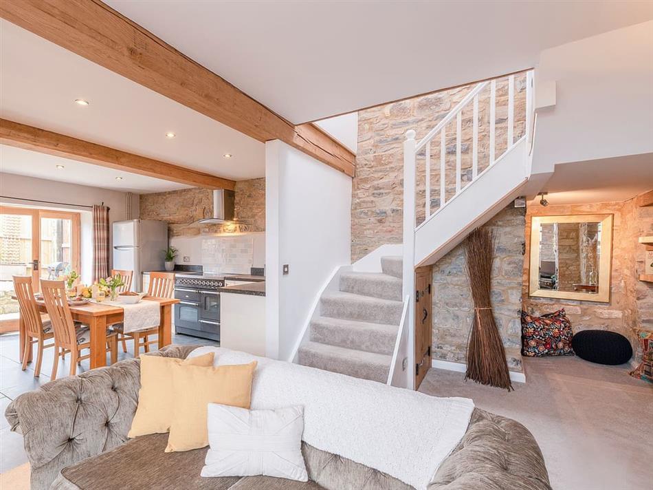 Rose Lodge (Ref : UKC4499) in Wrantage, near Taunton with hot tub ...