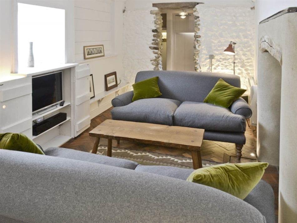 Seasong (Ref : CCCZ) in Salthouse, nr. Holt - cottage weekend and short ...