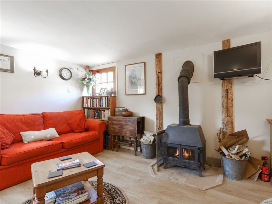 The Old Tack Room (Ref : UK49233) in Tilshead Pet Friendly - cottage ...