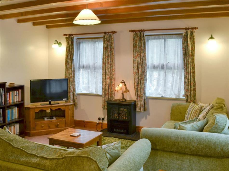 Ty Gwyn (Ref : OCU) in Llanbedrgoch, Anglesey. Pet Friendly - cottage ...