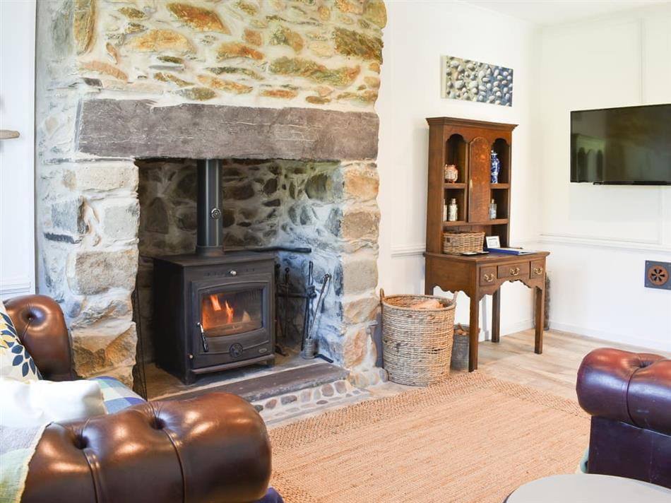 Ty Newydd (Ref : UK42561) in Pontllyfni, near Caernarfon Pet Friendly ...