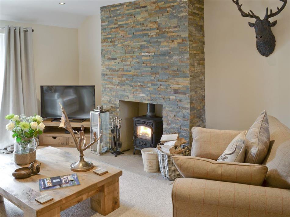Willow Tree Cottage (Ref : UKC52) in Foxholes, nr. Driffield - cottage ...