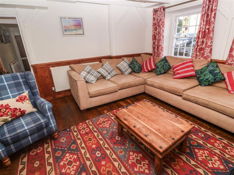 Kimberley House in St Columb Minor (1115735) Pet Friendly - sleeps 7 people
