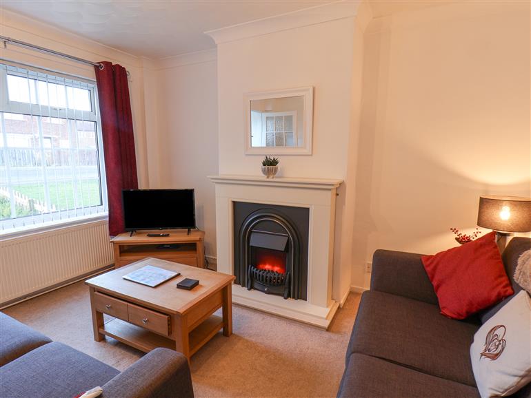 Llamedos in Hunmanby (1150520) Pet Friendly - sleeps 4 people