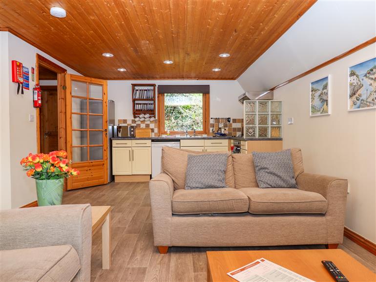 Lodge 45 - Lazy Bear in Finlakes Holiday Park near Chudleigh (1157854 ...