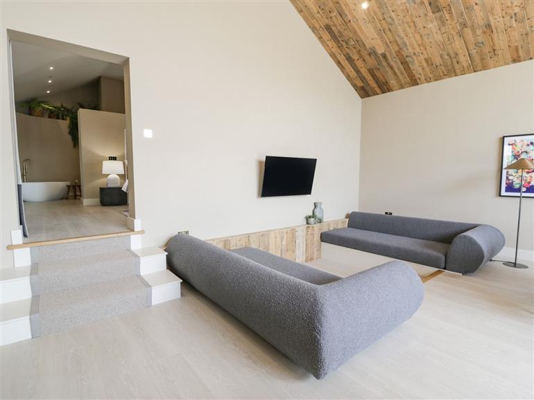 The Barn in Llanfechell (1129525) with hot tub - sleeps 2 people