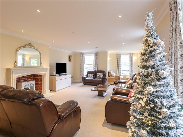 The Little House in Horning (1163901) - sleeps 10 people