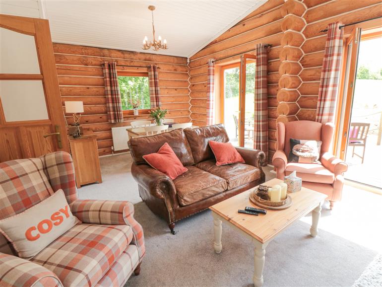 The Log Cabin at Irton Manor in Scarborough (1152274) with hot tub ...