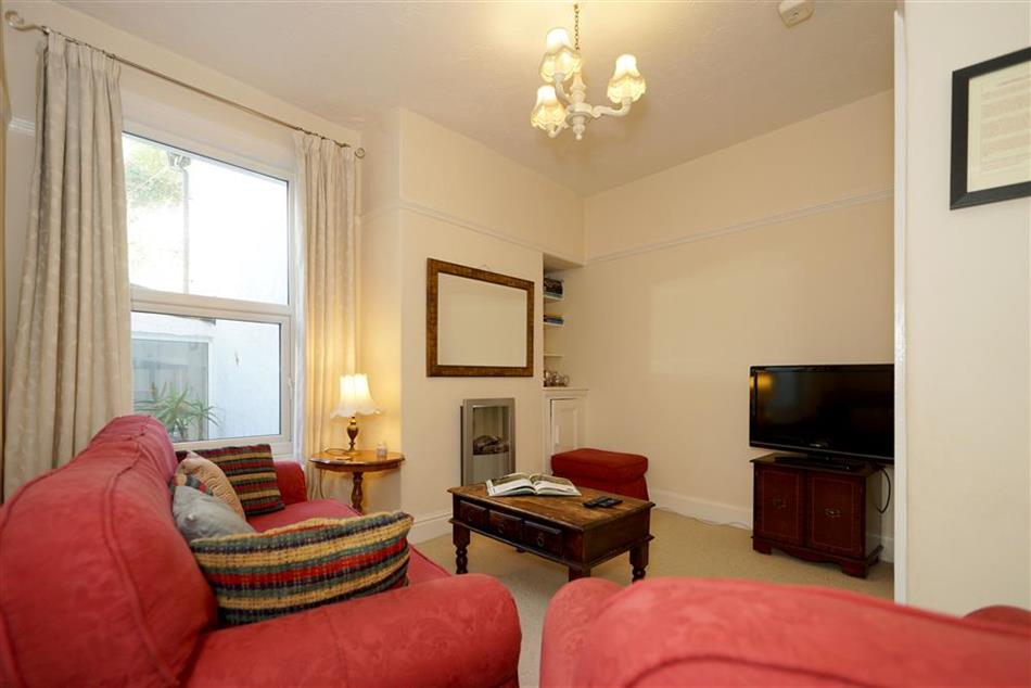 Wise Folly in Deganwy - cottage holidays Deganwy