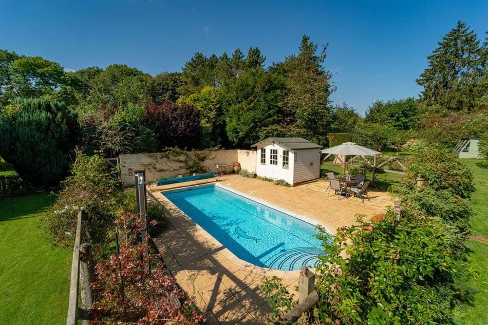 Grange Stables (Ref : QU7575) in Ratley with hot tub - cottage weekend ...